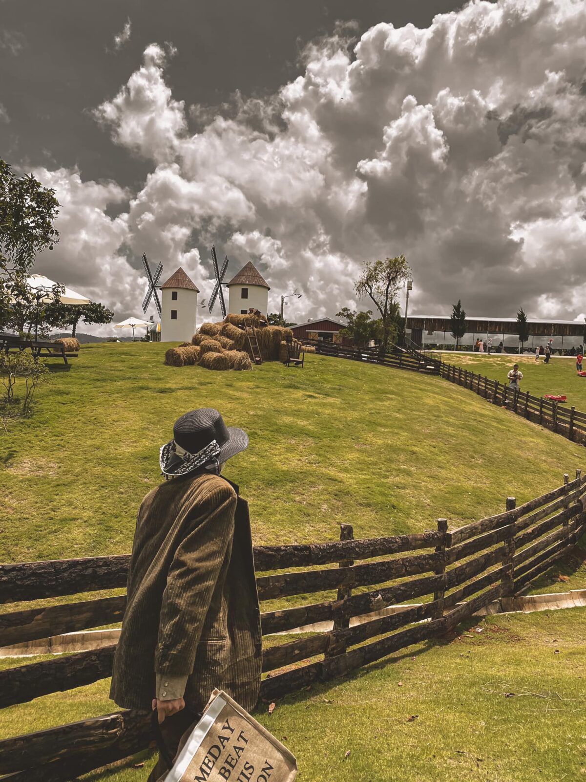 Mongo Land Đà Lạt điểm check-intrượt phao khô hot nhất 2025